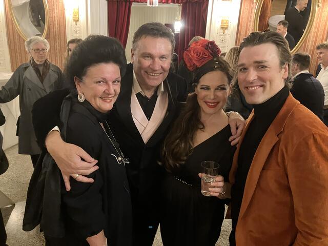 Bühne Baden:: "Fulminante Carmen-Premiere!" - Baden