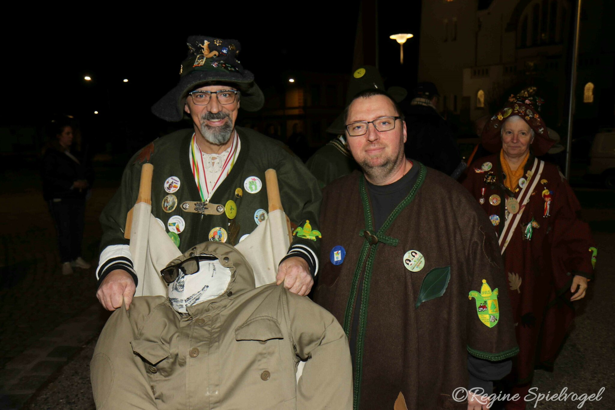 Faschingsende in Pressbaum: Fackelzug für Poldi - Purkersdorf