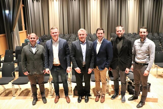 Bürgerversammlung in Kalsdorf: Kalsdorf knackte die 9.000er Marke ...