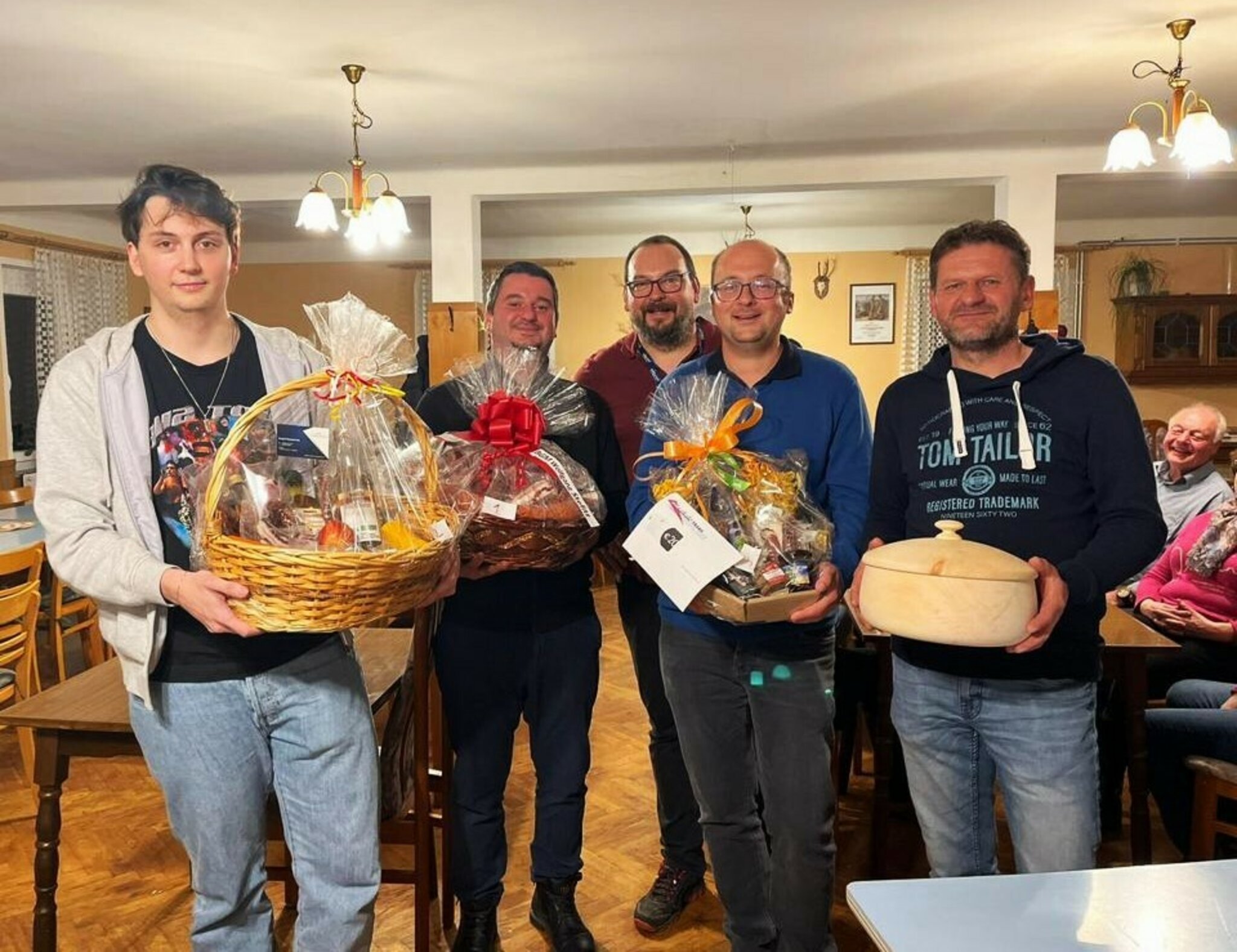 Eberndorf/Gablern: Beim Preisschnapsen im GH Kuschnig gewann Christoph Jernej - Völkermarkt