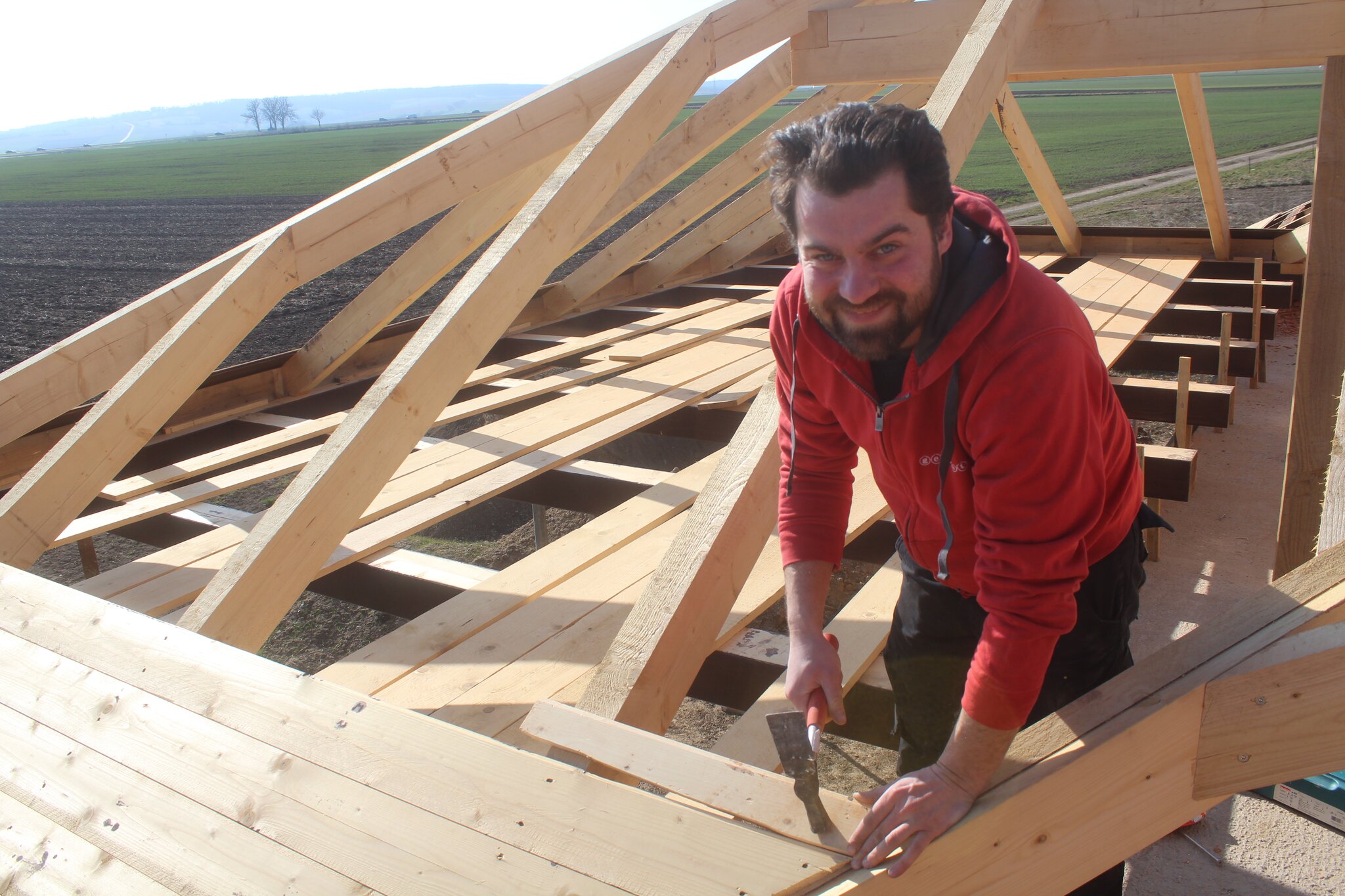 Dachsparren aus Holz: Holz als Baustoff - Bauen mit Holz - Hollabrunn