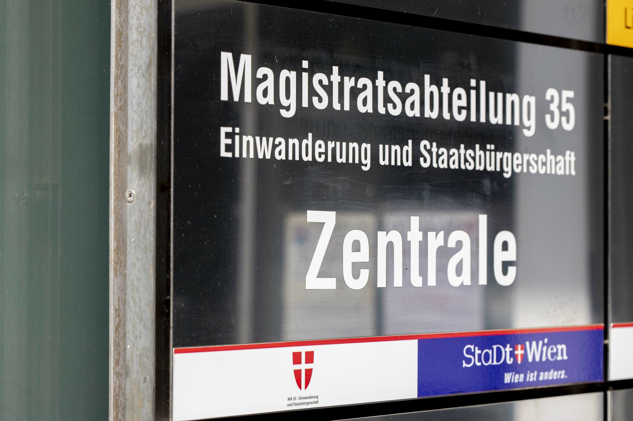 Wiener MA 35: 350 Tage warten auf einen Staatsbürgerschaftstermin - Wien