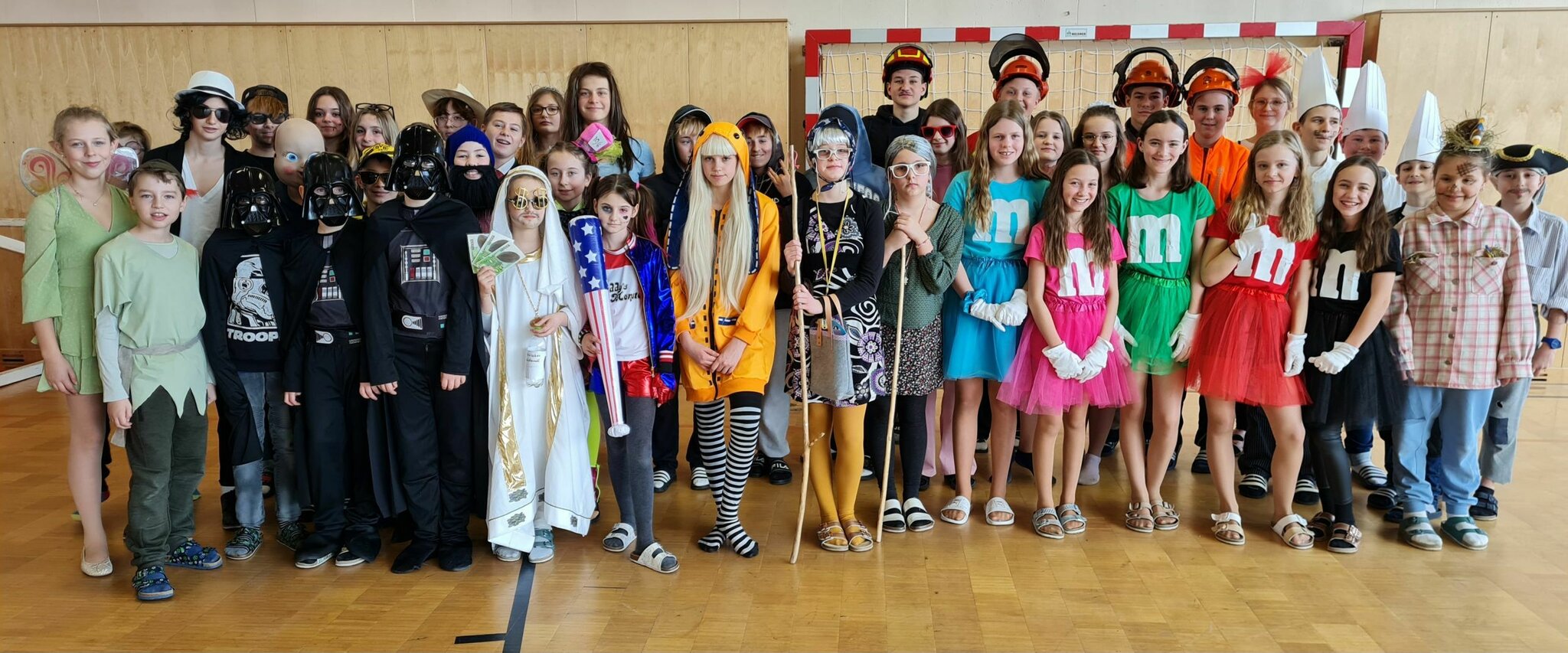 Tolle Hauptpreise: Maskenball in der MINT-MS Bad Schwanberg ...