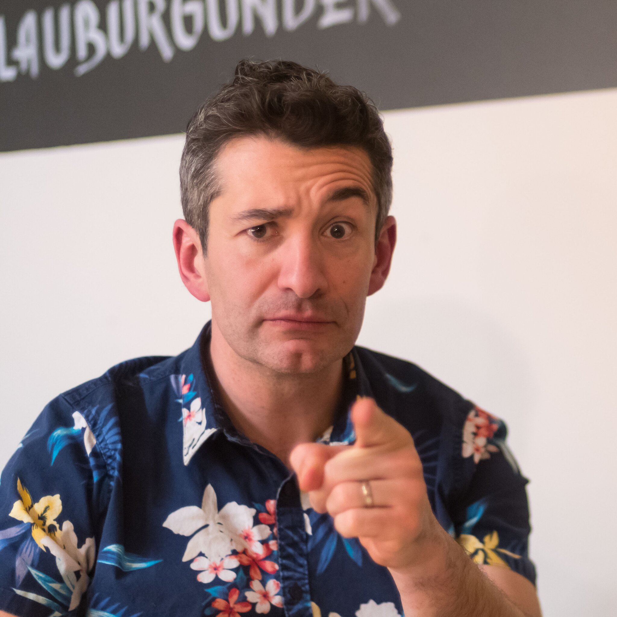 Kabarett in Deutschkreutz: Verbalakrobat Omar Sarsam mit "Sonderklasse ...