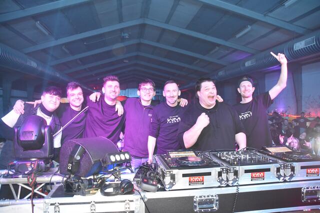 Großpetersdorf: "Spring Begin DJ Festival" rockte die Friedrichhalle ...
