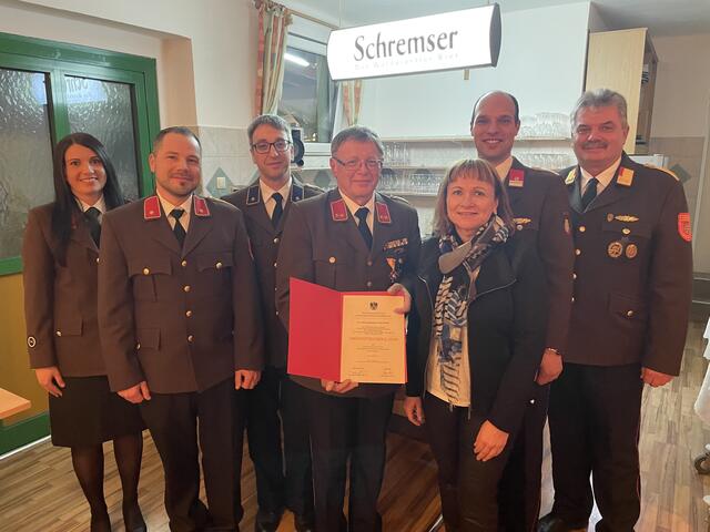 Führungswechsel: Stefan Traxler ist neuer Kommandant der FF Jetzles ...