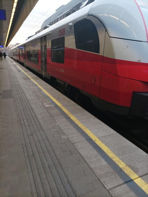 Schienenersatzverkehr Sommer 2023: ÖBB sperrt Strecke zwischen Retz und ...