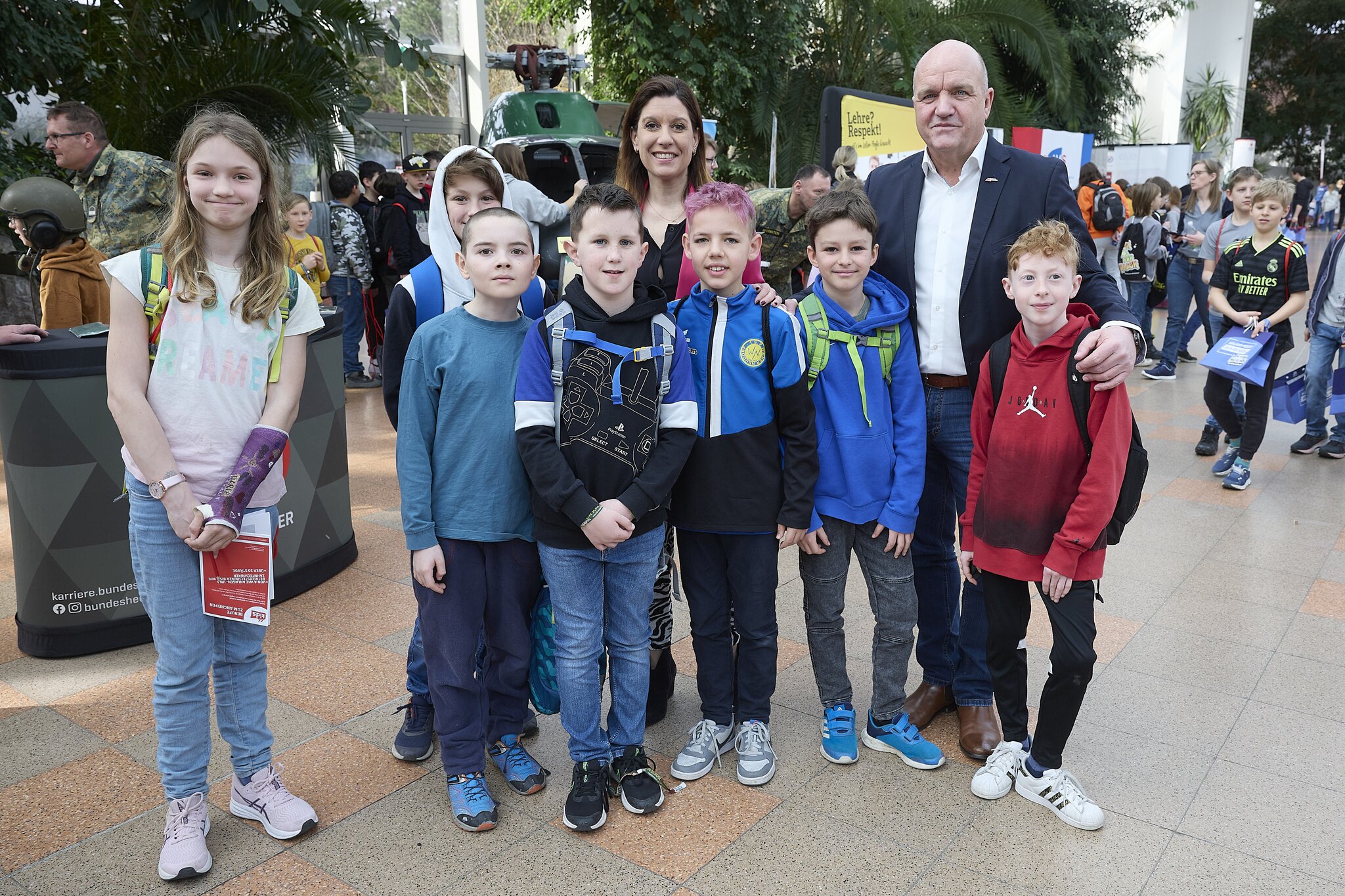 Messe in der Pyramide Vösendorf: Jugendliche erlebten "Berufe zum ...