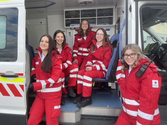 Freiwilliges Sozialjahr: Soziale Erfahrung und Selbstfindung zugleich ...