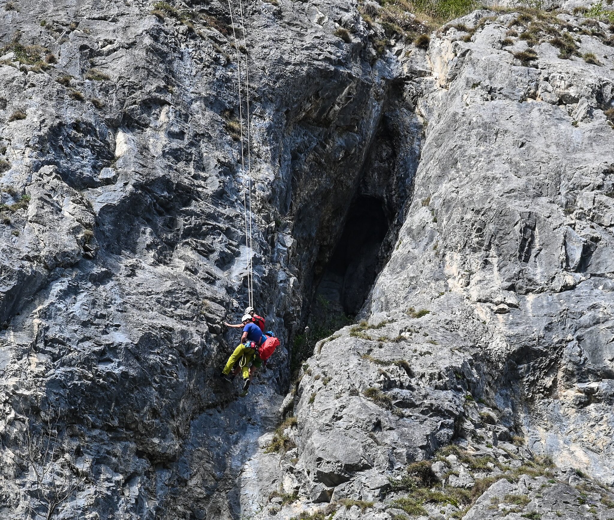 Kals: Bergführer stürzte 15 Meter ins Seil - Osttirol