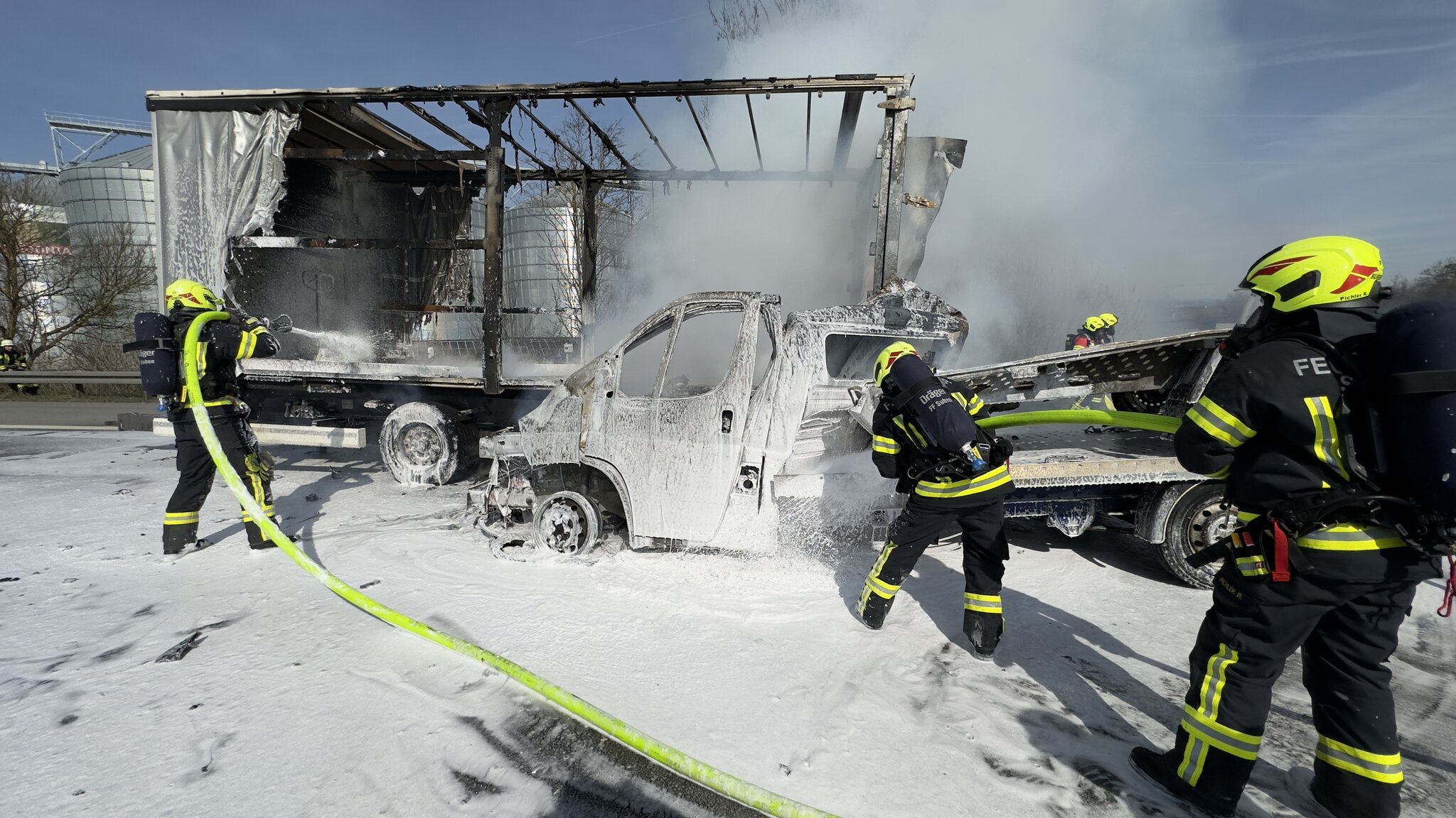 Auf A3: FF Suben unterstützte bayerische Feuerwehren bei Fahrzeugbrand ...