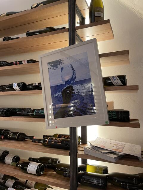 Fotoausstellung: Die Leidenschaft für Fotographie in einer Vinothek ...