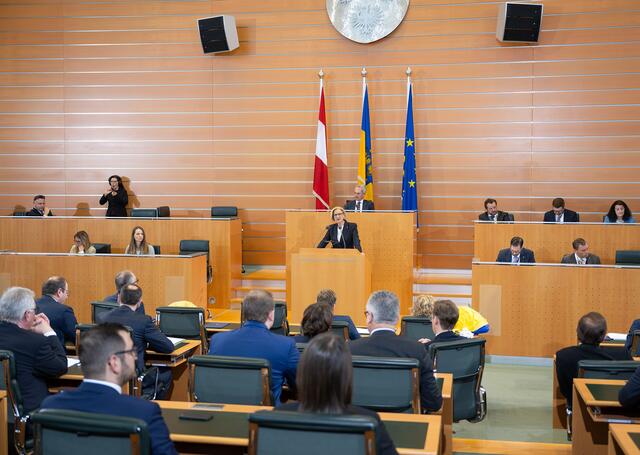 Unter Mikl-Leitner: So männlich ist die neue NÖ Landesregierung ...