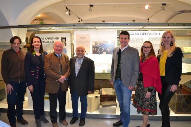 Lavanthaus: Zunfttruhe der Wolfsberger Schneiderinnung ausgestellt ...