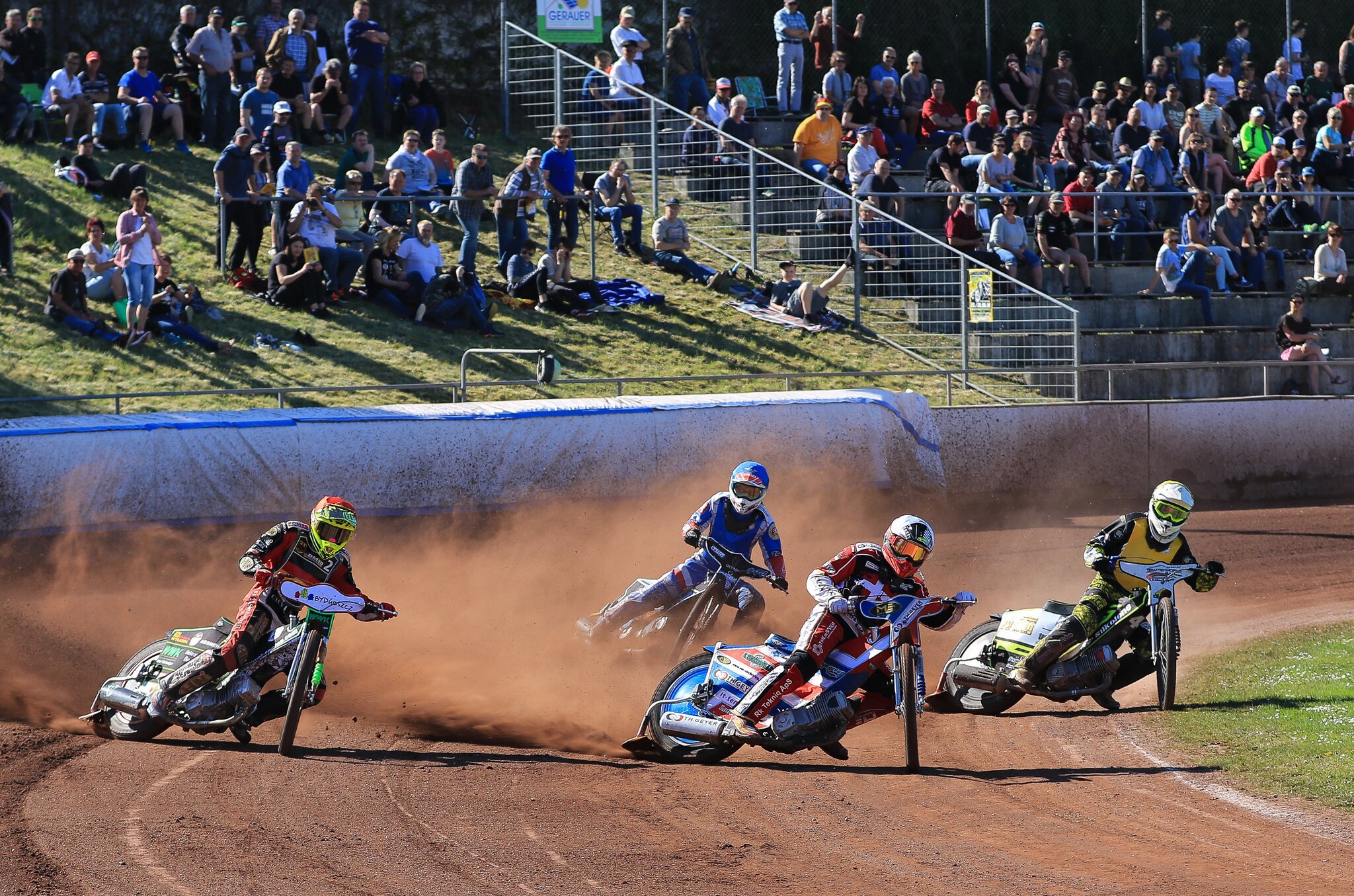 Osterrennen: MSC Pocking lädt zum Speedway-Rennen - Schärding