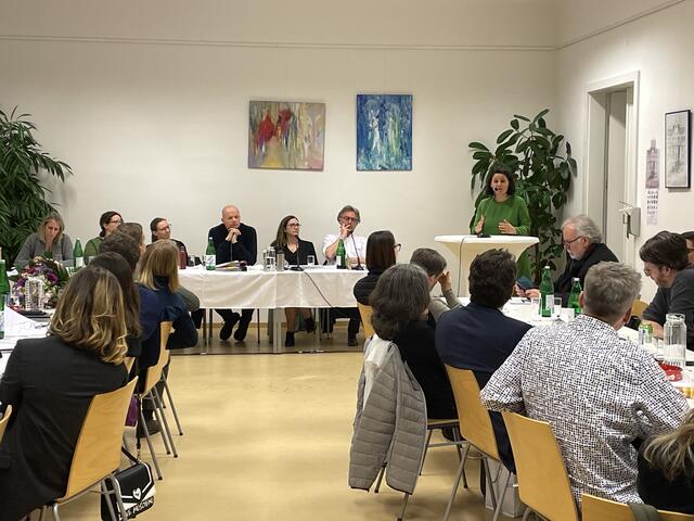 Klo in der Josefstadt: Bezirksparlament streitet um ein neues Hamerling ...