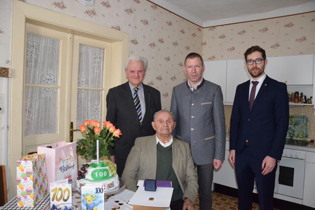100. Geburtstag in Retz: Karl Stanka feierte seinen 100er - Hollabrunn