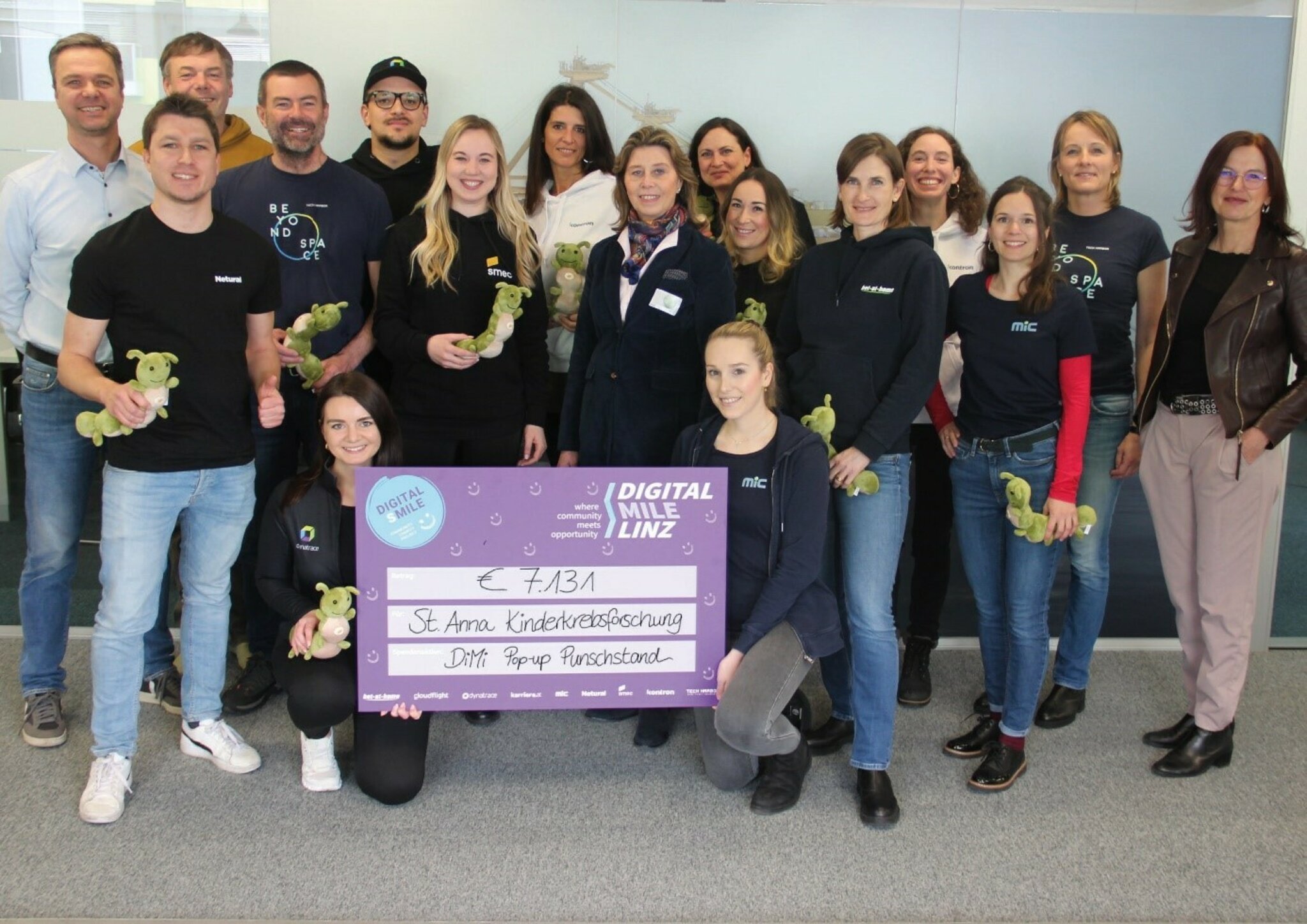 Spendenübergabe: Digital Mile Linz sammelte für St. Anna ...