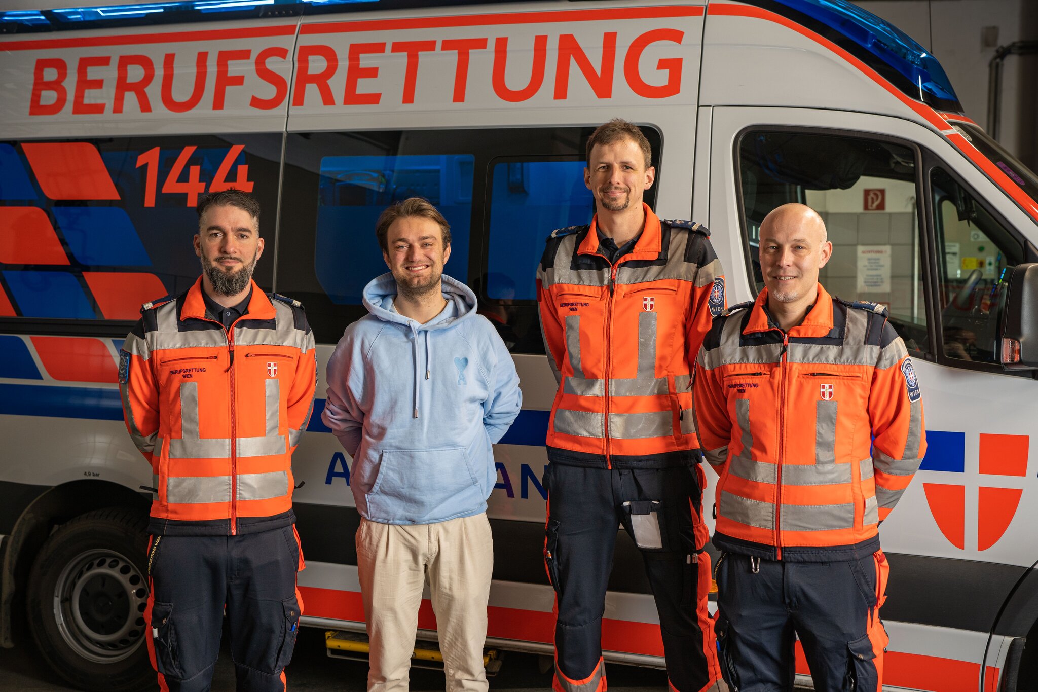 Zu Silvester zusammengeklappt: Wiener trifft Lebensretter nach ...