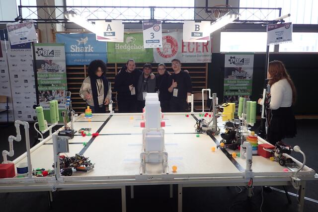 HTL: Schule erhält bei Robotikwettbewerb Open Botball Auszeichnung - St ...