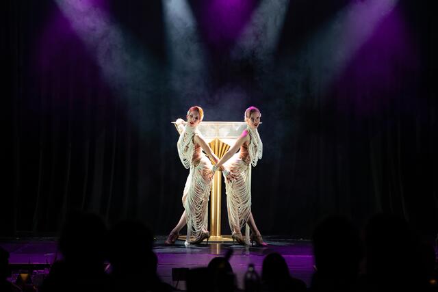 "Cirque Rouge" in Wien: Diese Burlesque-Show im Vindobona musst du ...