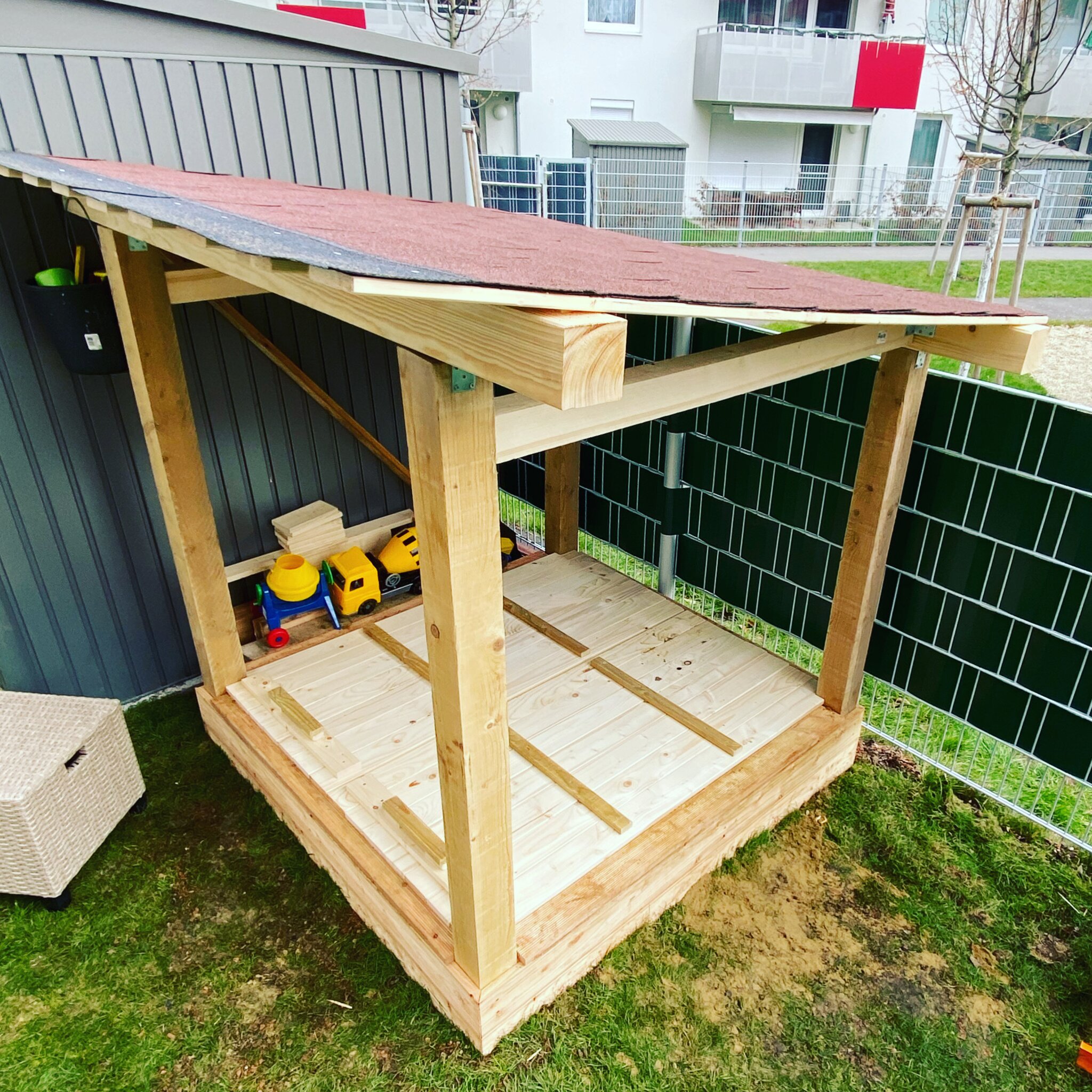 Do it yourself: Spielend leicht mit Holz selber Bauwerke erschaffen ...