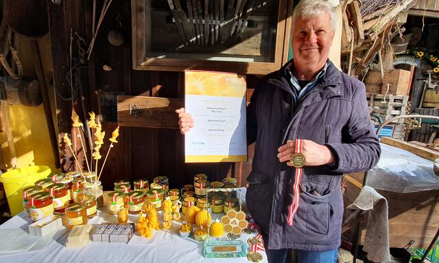 Honig aus Röschitz: Zahlreiche Preise für Herbert Altmann - Horn