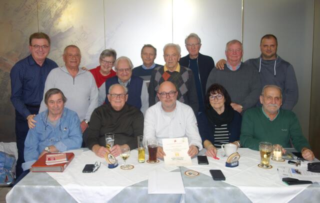 Ehrenzeichen mit Lorbeerkranz für Michael Höttinger - Oberpullendorf