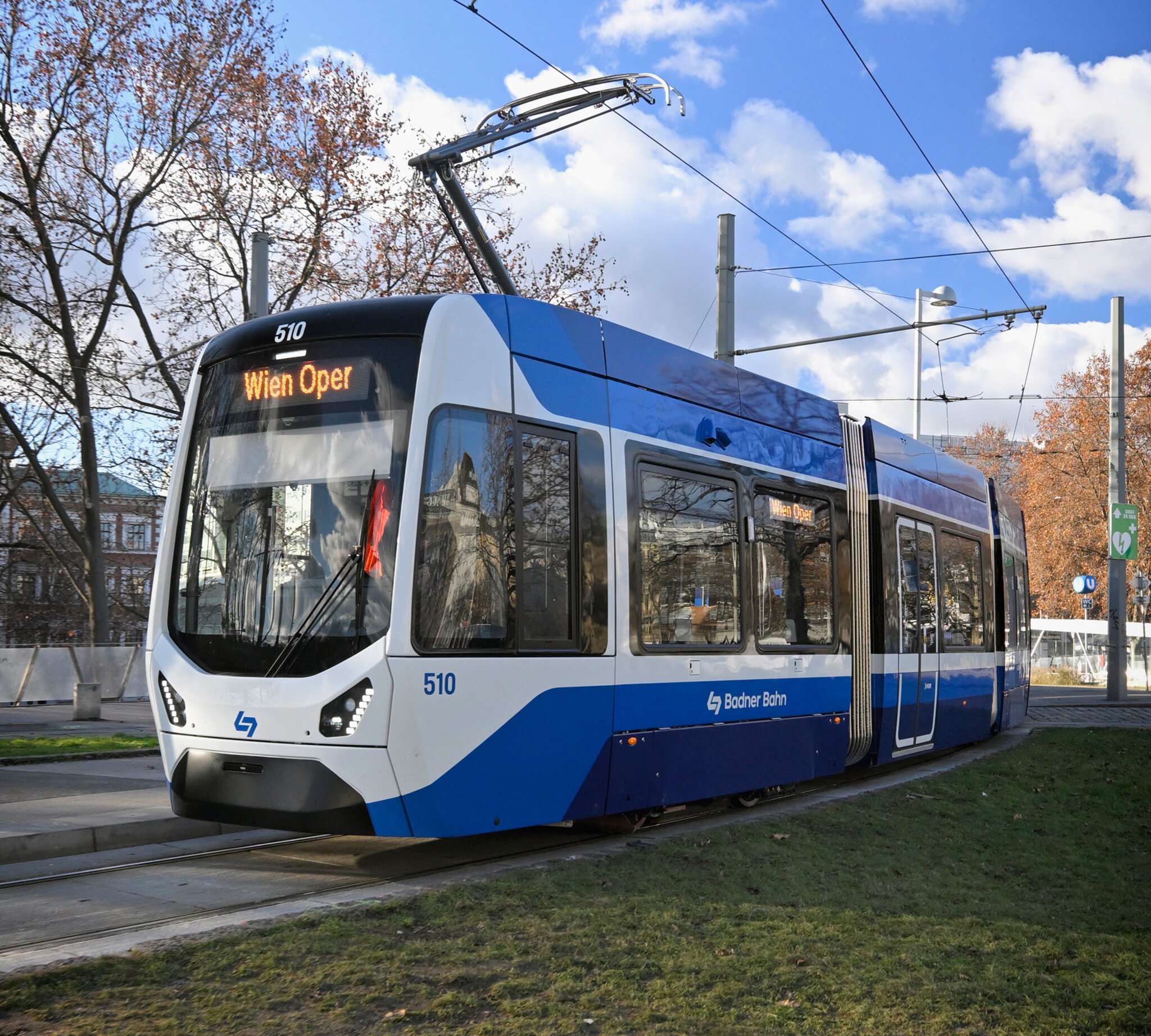 Öffentlicher Verkehr: Experten studierten barriefreie Badner Bahn - Mödling