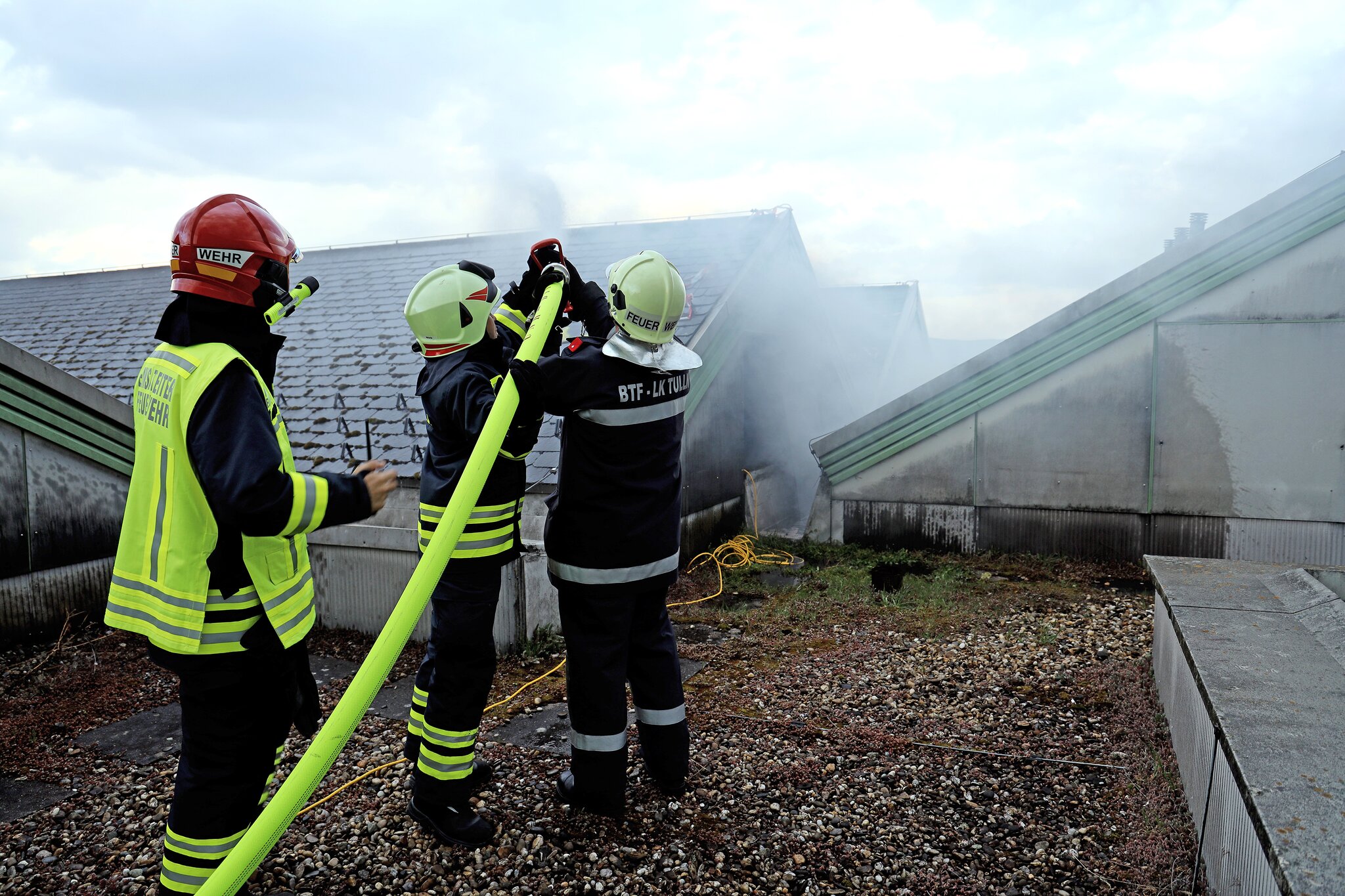 Gemeinsame Übung: Betriebsfeuerwehr UK Tulln und FF Tulln-Stadt übten ...