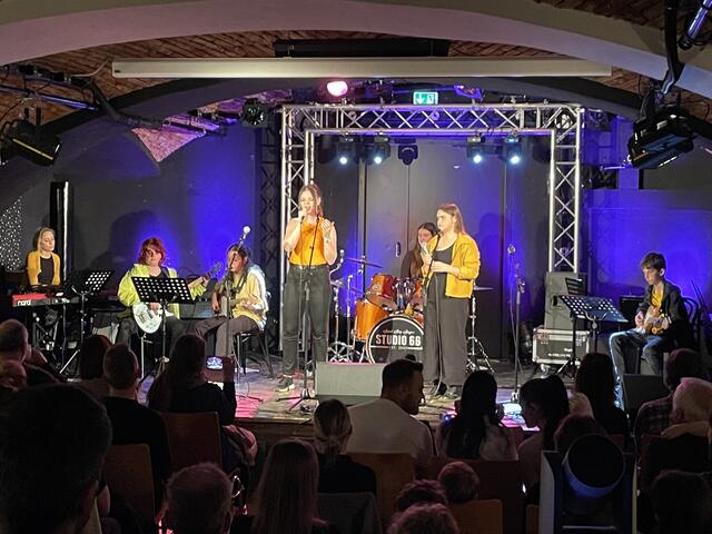Nacht der Bands: Junge Musikerinnen und Musiker zeigten ihr Können - Weiz