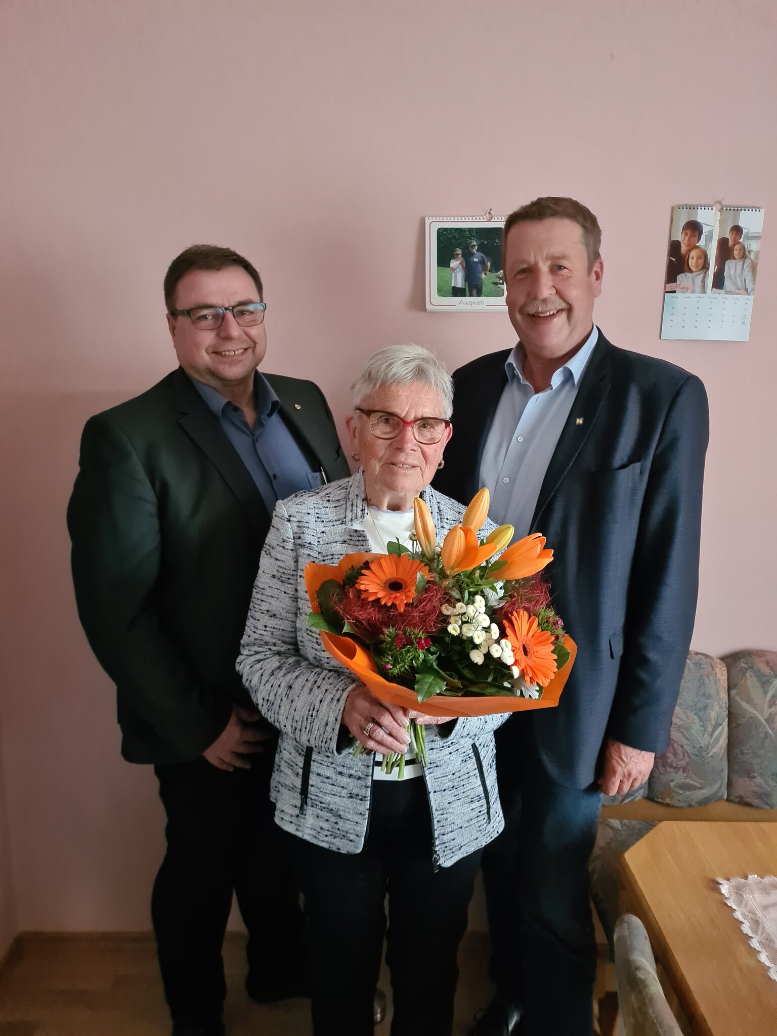 Personalia: Hildegard Bucher feiert 80. Geburtstag - Mistelbach