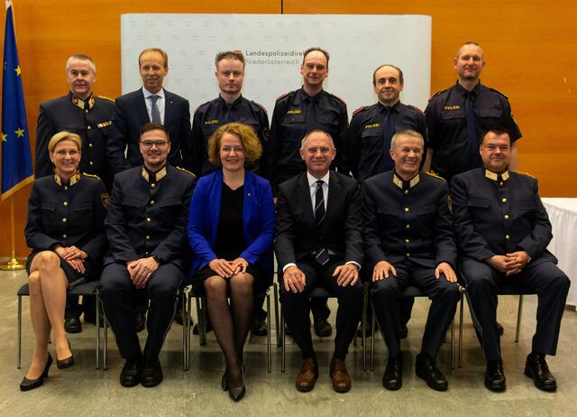 Dienstjubiläen: Auszeichnungsfeier der Landespolizeidirektion ...