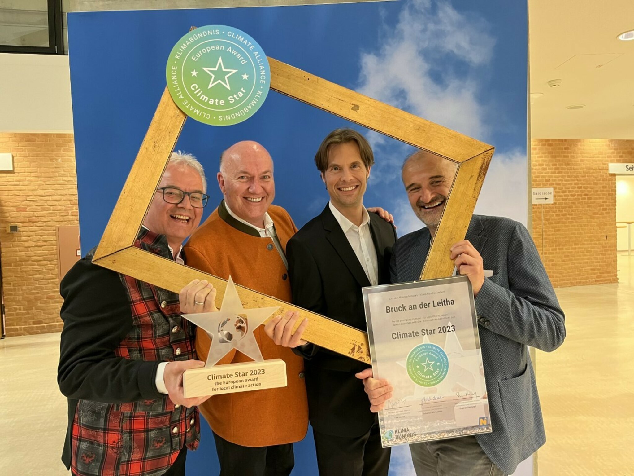 Pilotprojekt: EWS Sonnenfeld Bruck/Leitha erhält Klimaschutzpreis ...