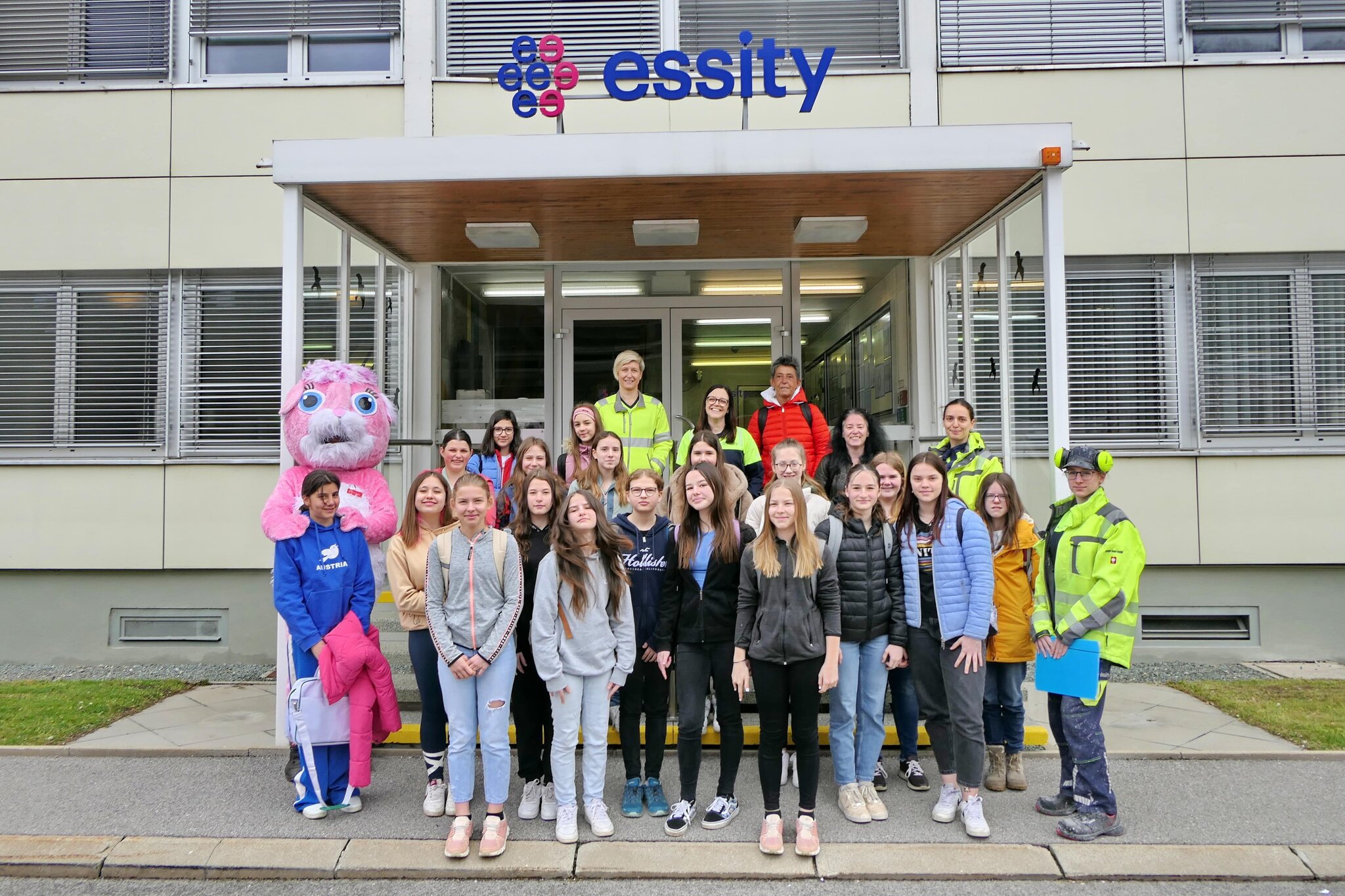 Girls Day 2023: Mädchen zu Gast bei Essity Ortmann - Wiener Neustadt