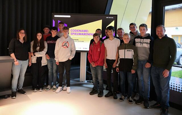 SMS St. Valentin: Codename „Spielwarenfabrik“: Geschichtsunterricht ...