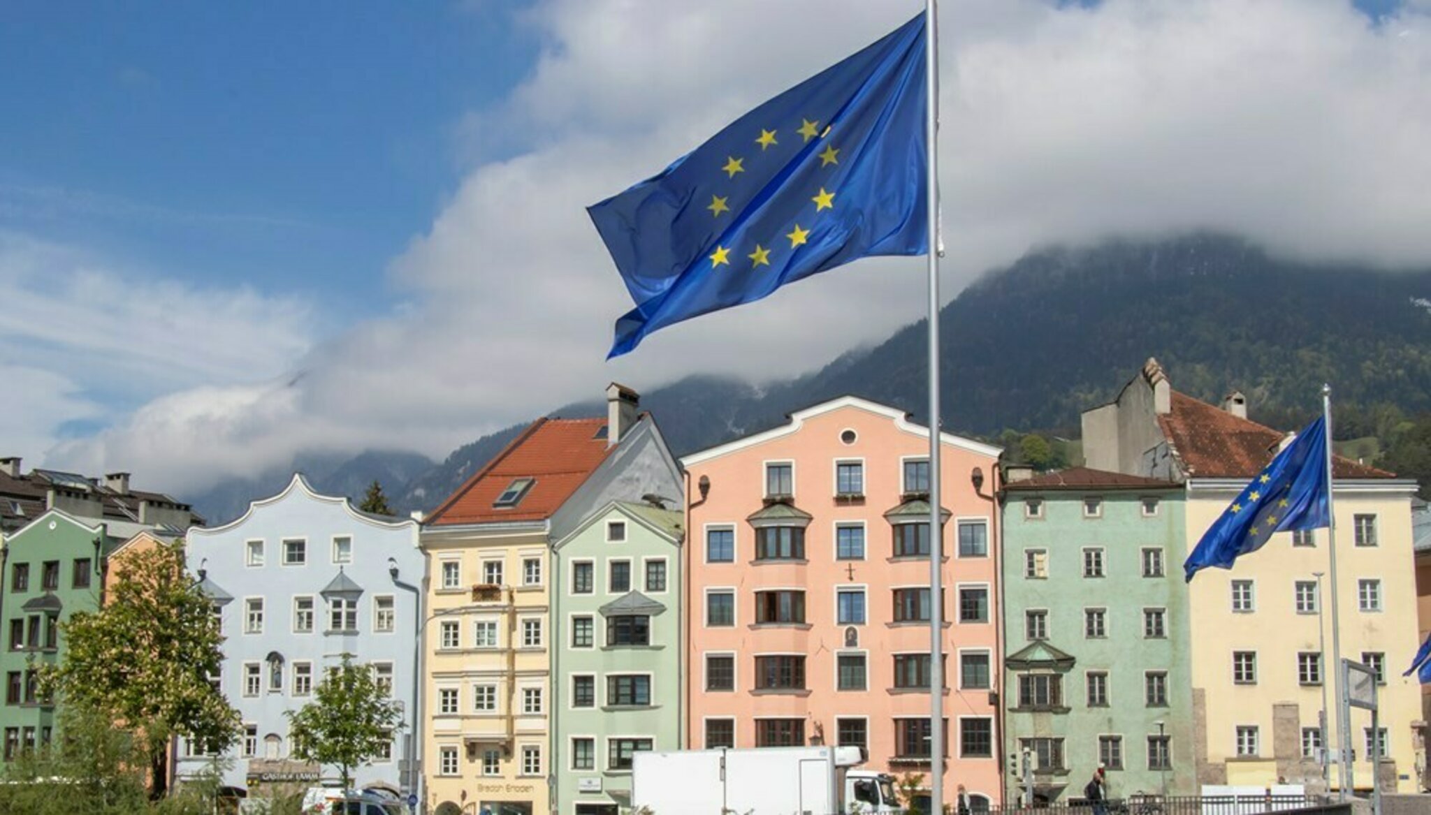 Europatag am 9.5.: Landeshauptstadt hisst die Europa-Flagge - Innsbruck