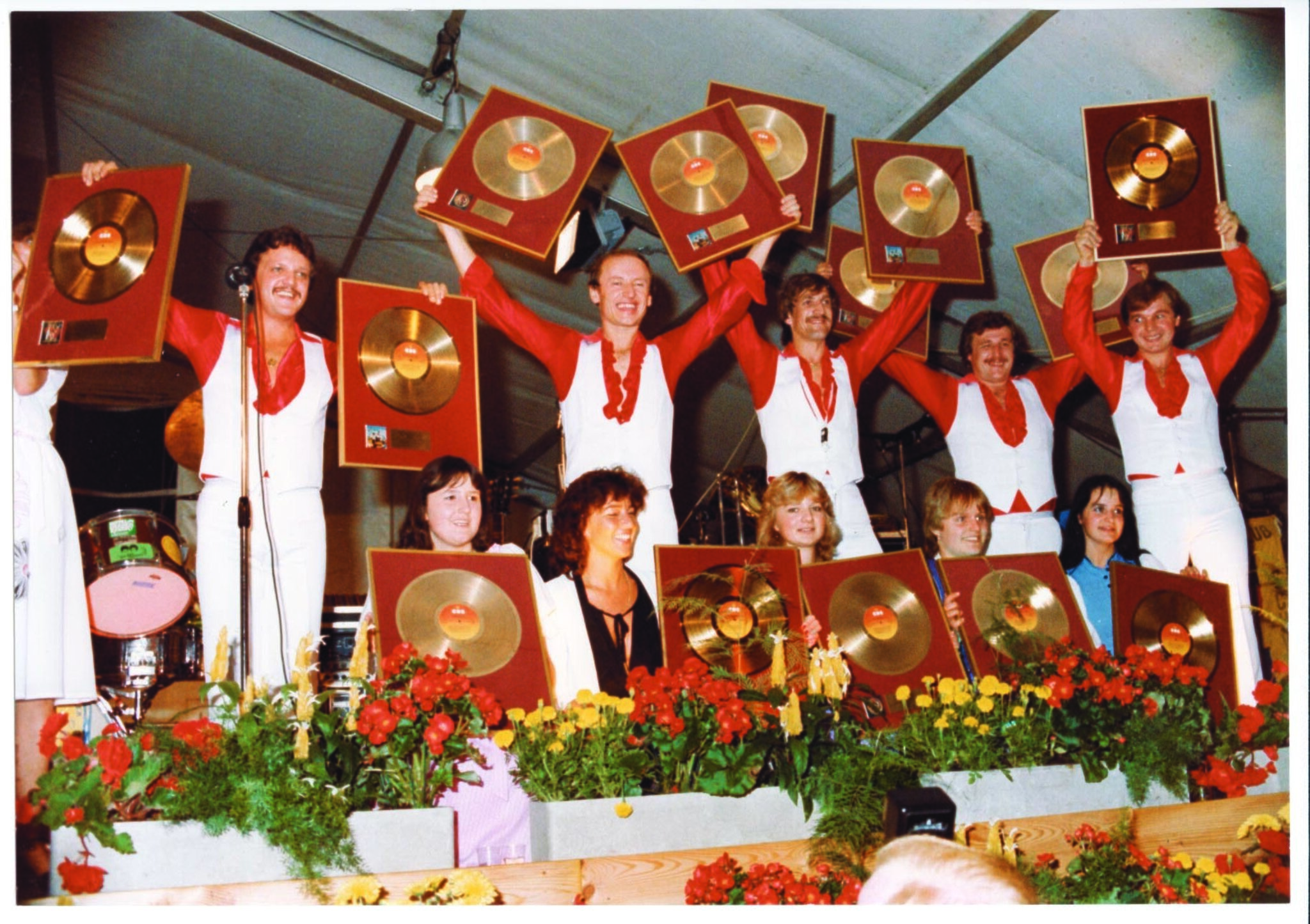 Lions Clubs Obervellach: Eine Goldene Schallplatte für den guten Zweck ...