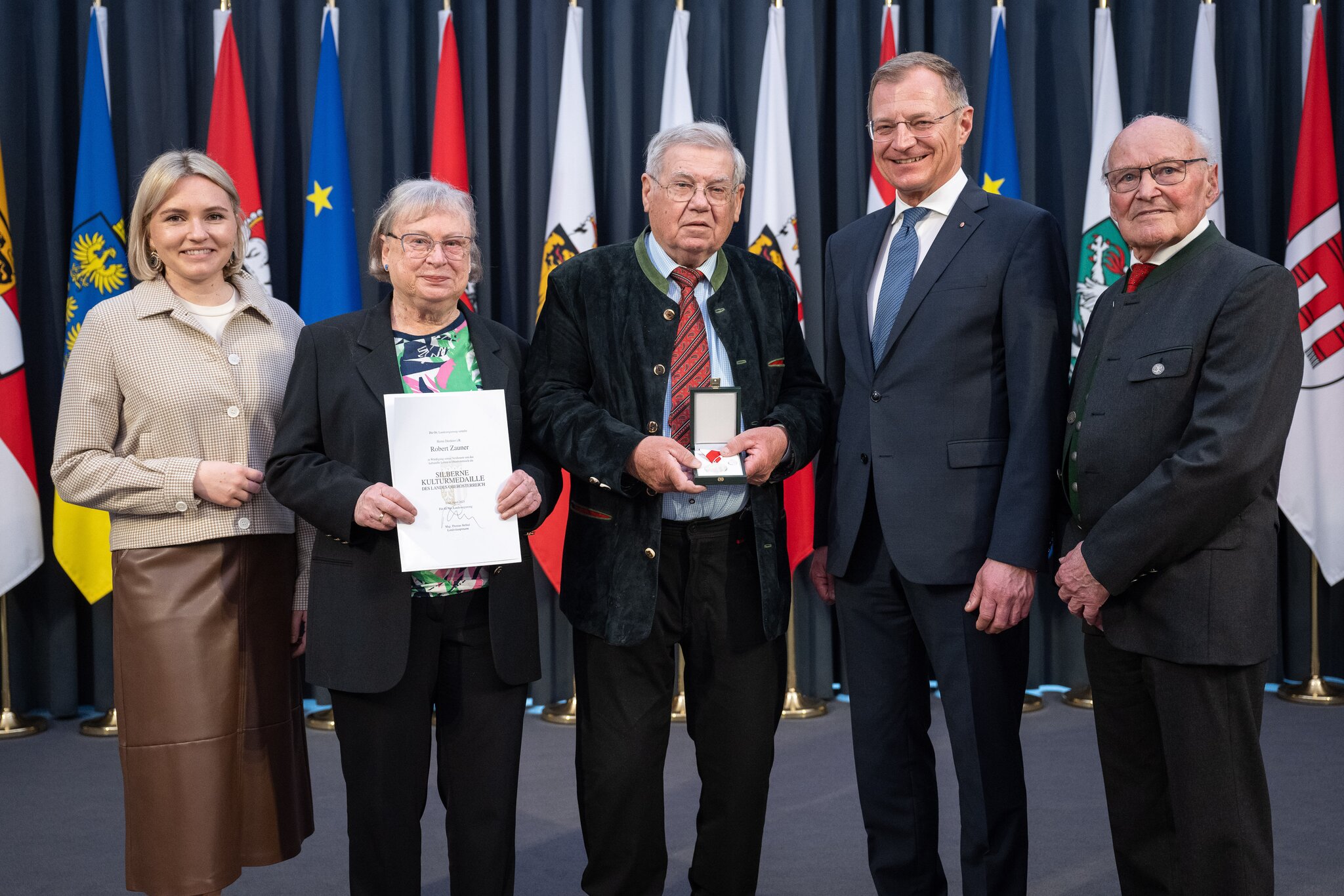 Eferding: Silberne Kulturmedaille für Robert Zauner - Grieskirchen ...