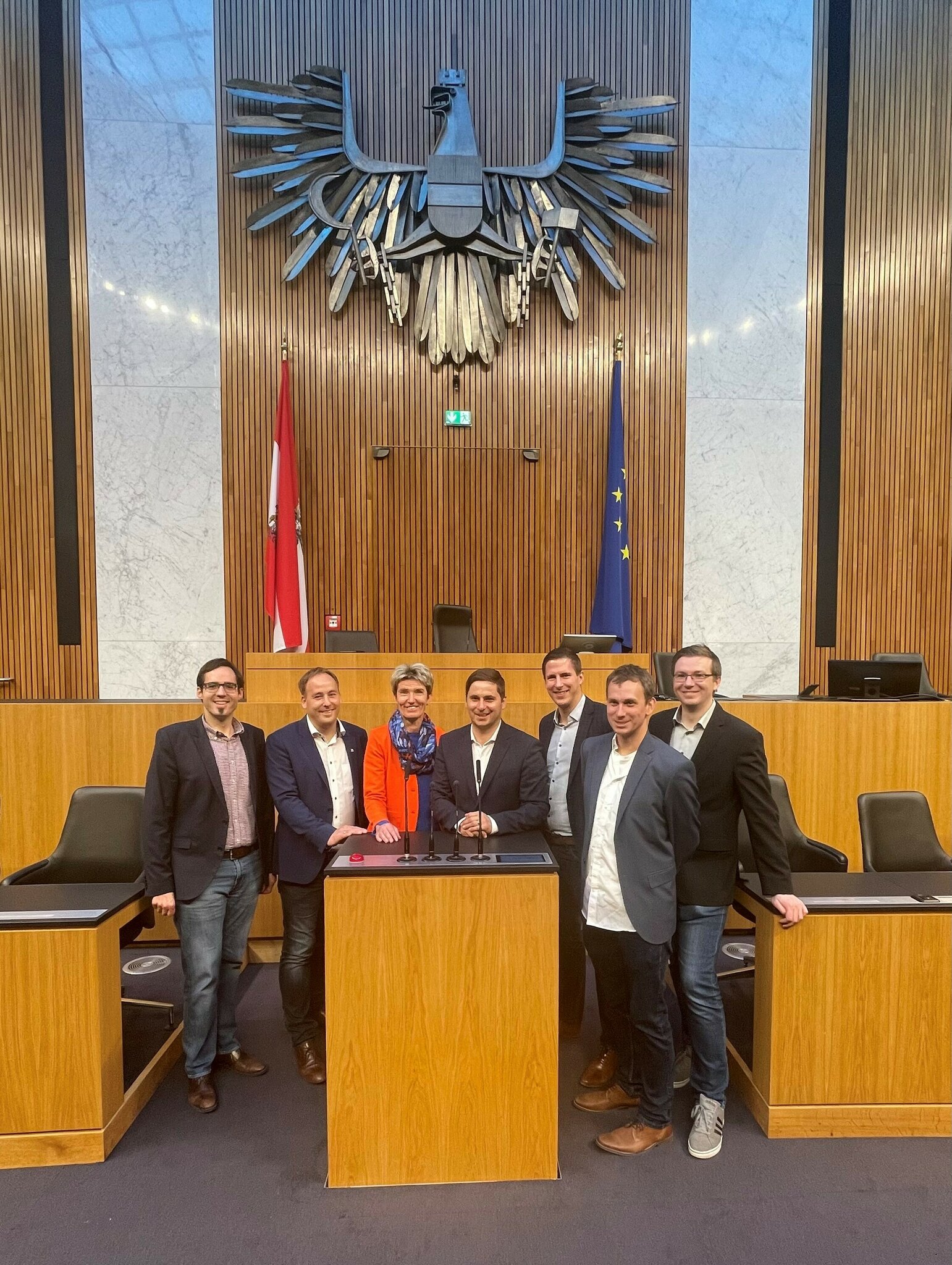Besuch im Parlament: "Alte JVP-Hasen" treffen sich regelmäßig zum ...