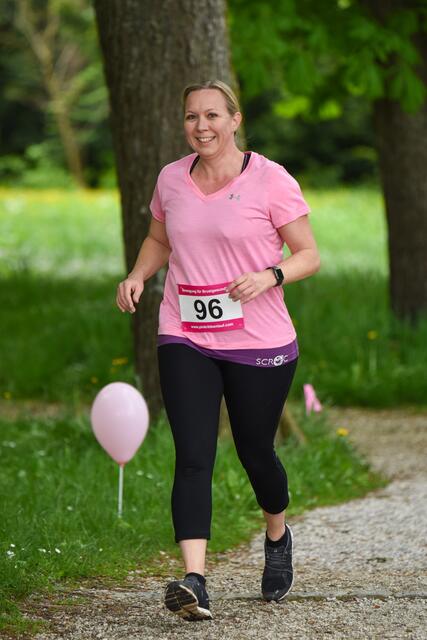 Pink Ribbon-Lauf Bad Hall 2023: Jung und Alt liefen für die Gesundheit ...