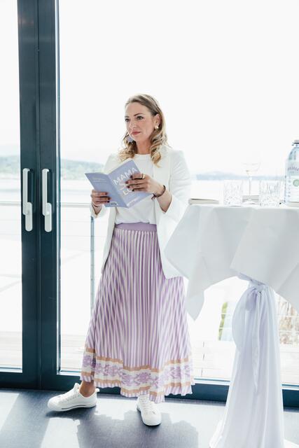 Verena Enzenhofer: Mama-Bloggerin stellte im Jilly Beach neues Buch vor ...