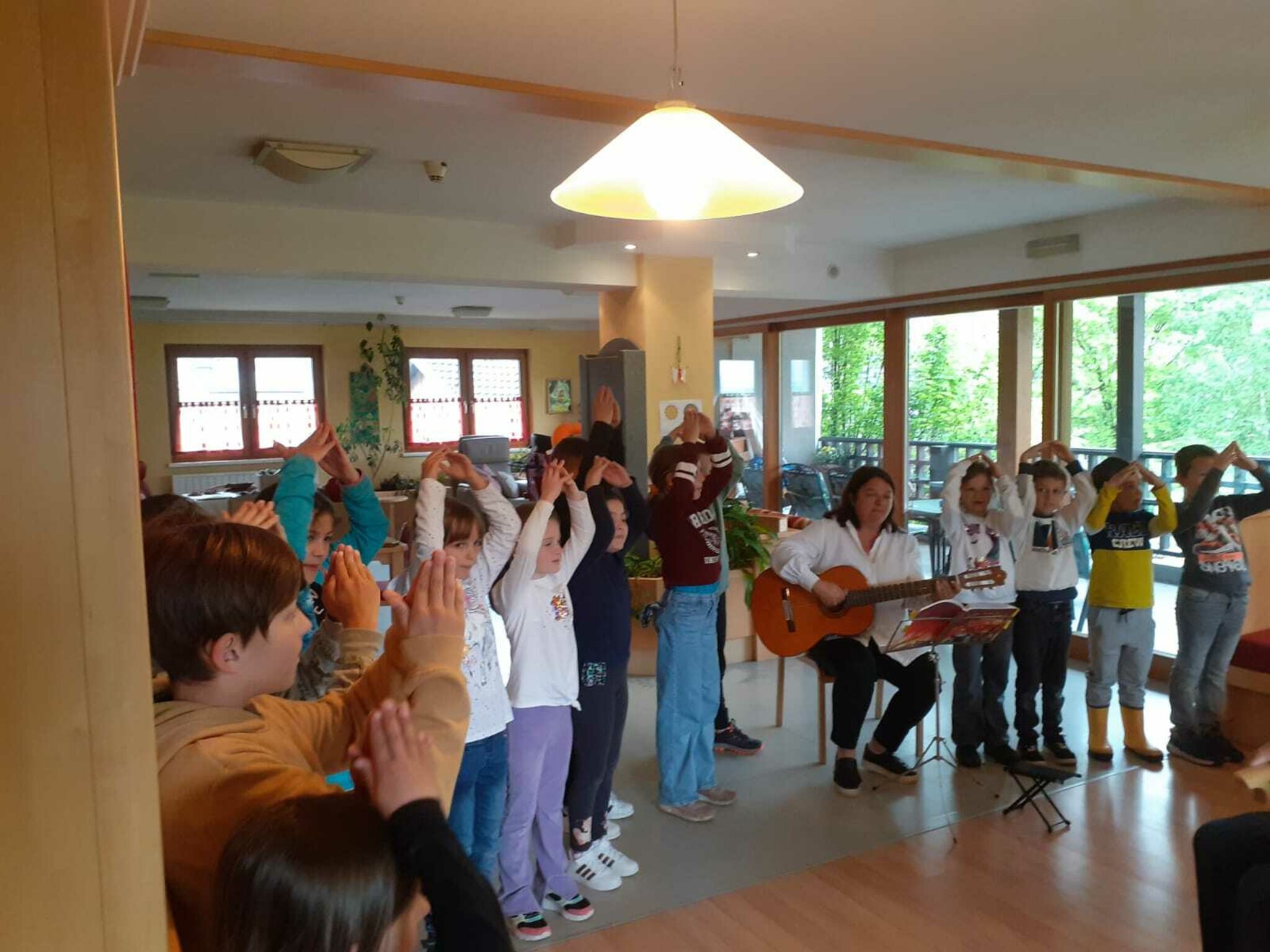 Altenheim: Es singt jung und alt! - Telfs