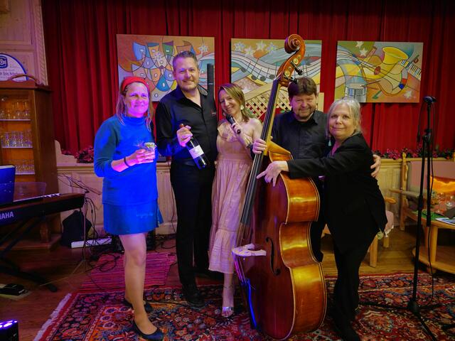 Zwischen Musik und Schafkäse: Der "Genießerclub" schlemmte in der Prein ...