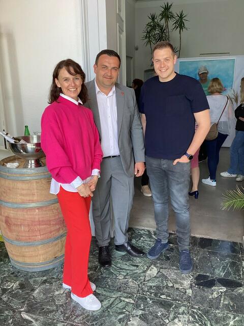 Vernissage: Silvia Lehner präsentiert ihre Werke in Großhöflein ...