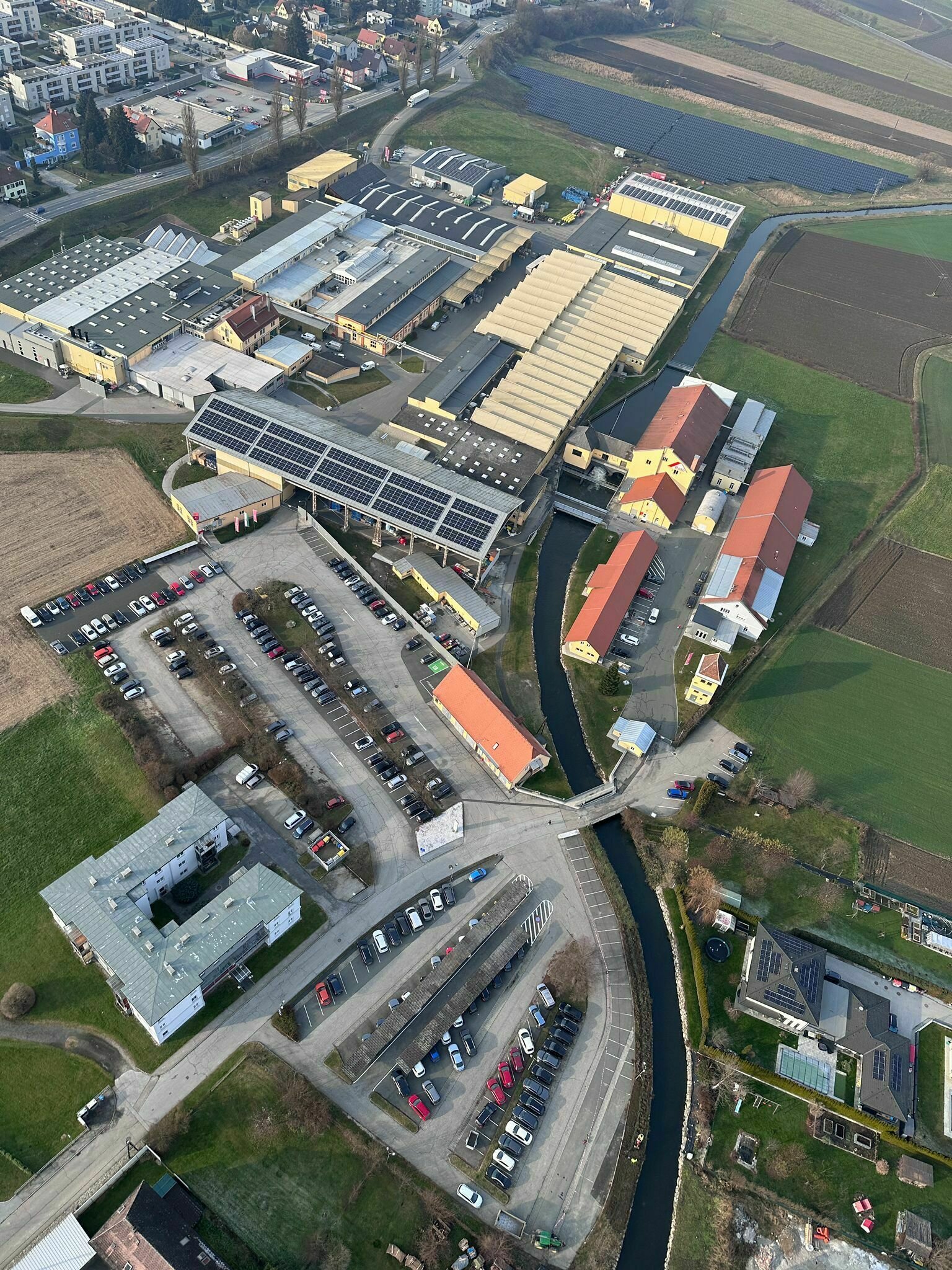 Vorzeigebetriebe in Kalsdorf: Ein guter Boden für Betriebsansiedlungen ...