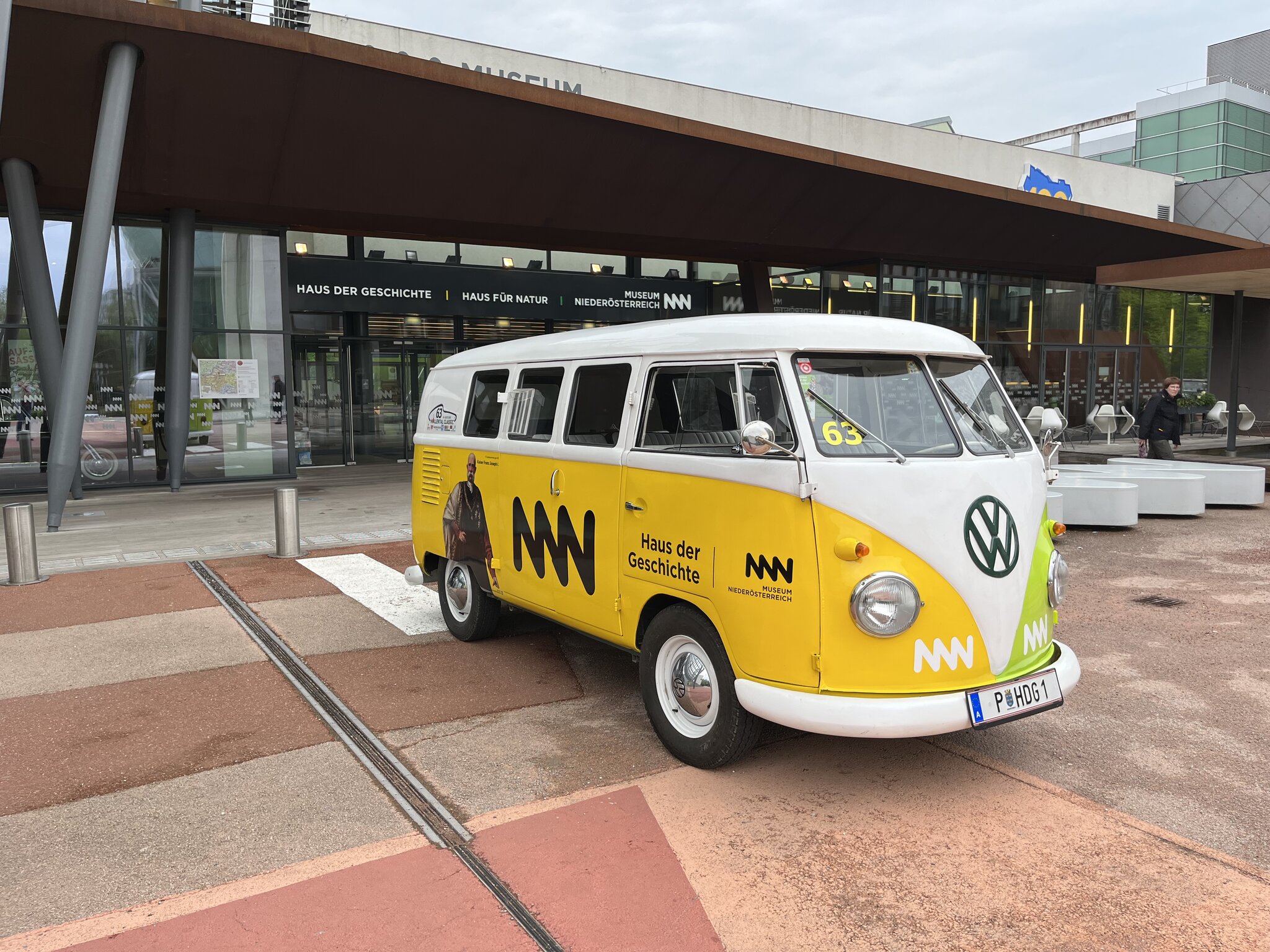 Tulln: Der Museum-Niederösterreich-Bulli startet die Sommertour 2023 ...