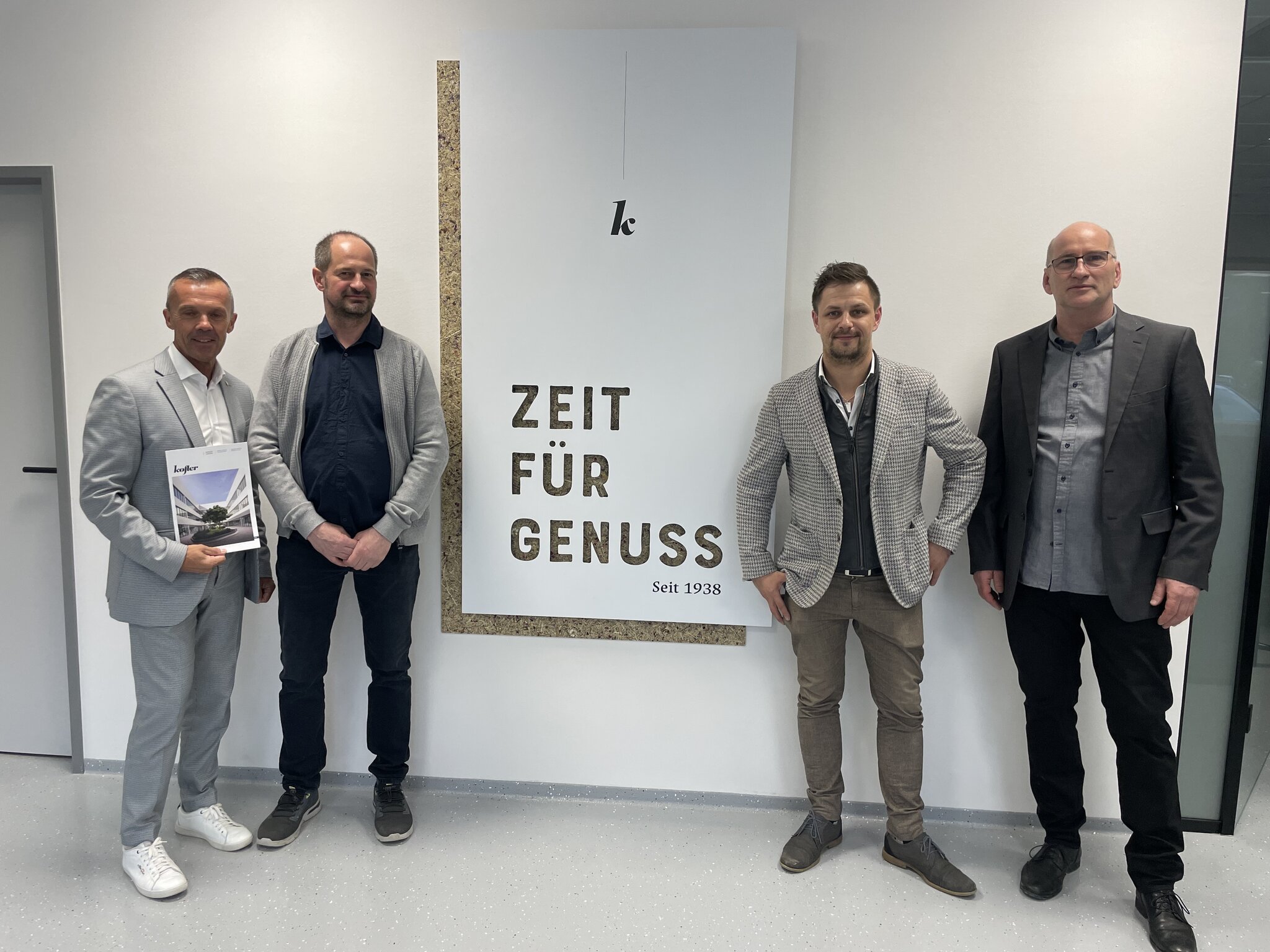JW Landeck: Besichtigung des neuen Kofler Logistikzentrums in Zams ...