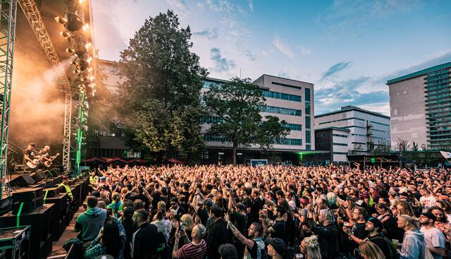 SBÄM-Fest 2023: Der Pichlinger See wird zum "Punk Rock Paradise" - Linz