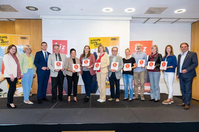 Amstetten und Waidhofen/Ybbs: "Ausgezeichnet" für elf Schulen im Bezirk ...